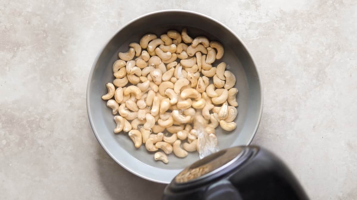 Vegan No Bake Chocolate Mint Slice Recipe - Real Food Healthy Body